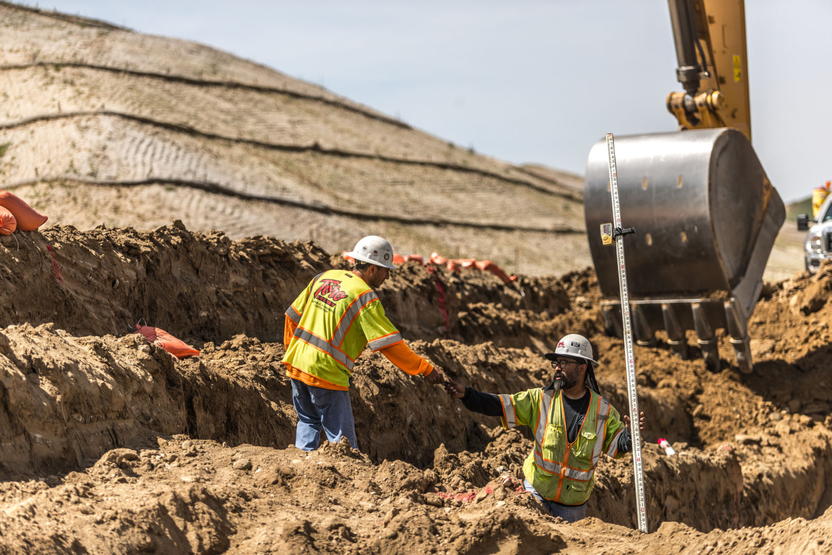 Services – Toro Enterprises Inc.